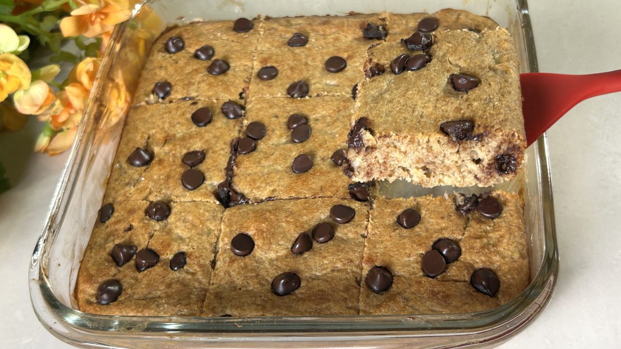 One-Pan Baked Oatmeal | Zara Cooks